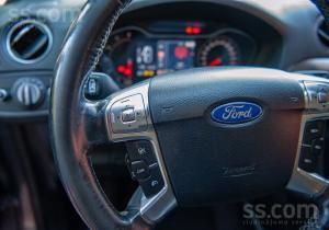 Grey Ford S-Max 2012 in Cesis, with an engine capacity of 2.00 L and mileage of 254 thousand km for 4999 €, photo 17 on AUTOMOTO.COM.LV