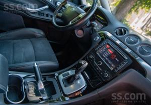 Grey Ford S-Max 2012 in Cesis, with an engine capacity of 2.00 L and mileage of 254 thousand km for 4999 €, photo 22 on AUTOMOTO.COM.LV