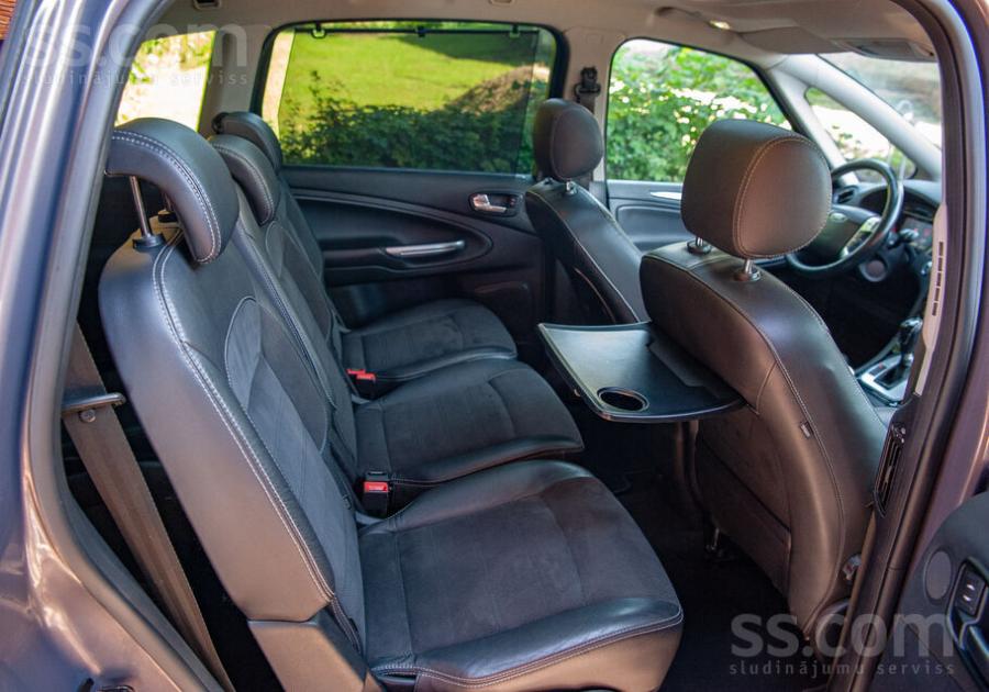Grey Ford S-Max 2012 in Cesis, with an engine capacity of 2.00 L and mileage of 254 thousand km for 4999 €, photo 23 on AUTOMOTO.COM.LV