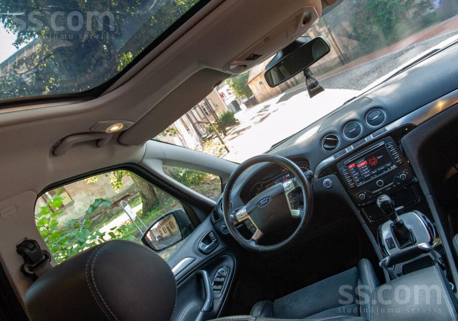 Grey Ford S-Max 2012 in Cesis, with an engine capacity of 2.00 L and mileage of 254 thousand km for 4999 €, photo 25 on AUTOMOTO.COM.LV