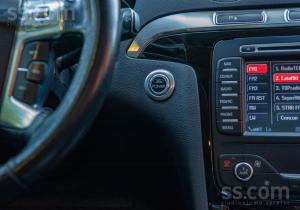 Grey Ford S-Max 2012 in Cesis, with an engine capacity of 2.00 L and mileage of 254 thousand km for 4999 €, photo 27 on AUTOMOTO.COM.LV