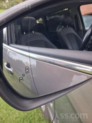 Grey Ford S-Max 2012 in Cesis, with an engine capacity of 2.00 L and mileage of 254 thousand km for 4999 €, photo 29 on AUTOMOTO.COM.LV