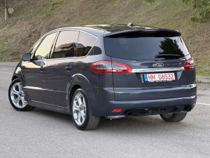 Grey Ford S-Max 2012 in Jonava, with an engine capacity of 2.20 L and mileage of 270 thousand km for 7490 €, photo 6 on AUTOMOTO.COM.LV
