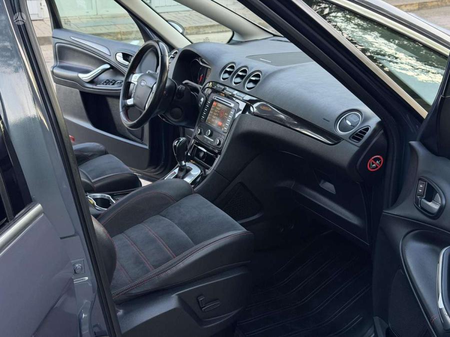 Grey Ford S-Max 2012 in Jonava, with an engine capacity of 2.20 L and mileage of 270 thousand km for 7490 €, photo 20 on AUTOMOTO.COM.LV