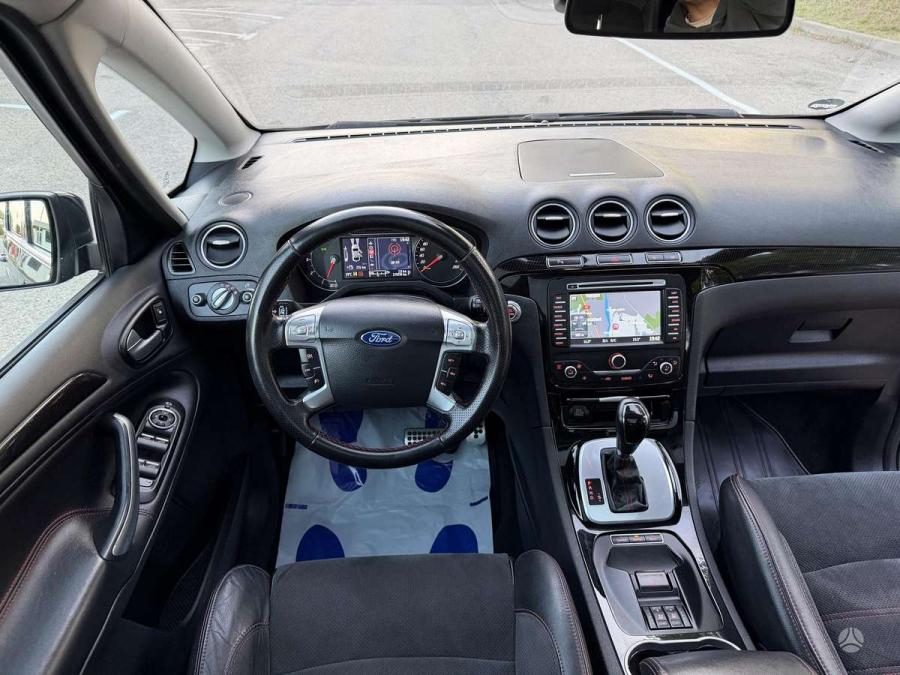 Grey Ford S-Max 2012 in Jonava, with an engine capacity of 2.20 L and mileage of 270 thousand km for 7490 €, photo 24 on AUTOMOTO.COM.LV