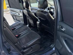 Grey Ford S-Max 2012 in Jonava, with an engine capacity of 2.20 L and mileage of 270 thousand km for 7490 €, photo 34 on AUTOMOTO.COM.LV