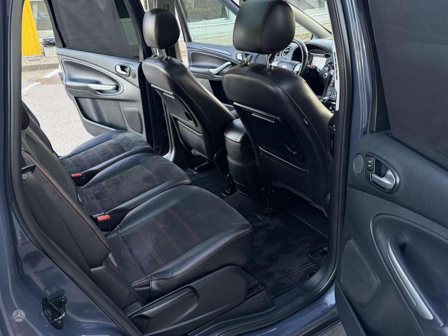 Grey Ford S-Max 2012 in Jonava, with an engine capacity of 2.20 L and mileage of 270 thousand km for 7490 €, photo 34 on AUTOMOTO.COM.LV