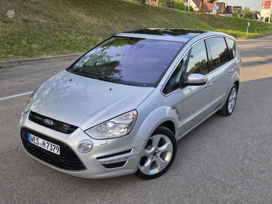 Grey Ford S-Max 2012 in Jonava, with an engine capacity of 2.20 L and mileage of 299 thousand km for 5999 €, photo 3 on AUTOMOTO.COM.LV