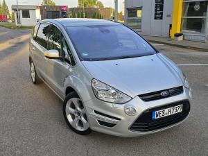 Grey Ford S-Max 2012 in Jonava, with an engine capacity of 2.20 L and mileage of 299 thousand km for 5999 €, photo 4 on AUTOMOTO.COM.LV
