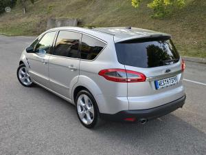 Grey Ford S-Max 2012 in Jonava, with an engine capacity of 2.20 L and mileage of 299 thousand km for 5999 €, photo 8 on AUTOMOTO.COM.LV