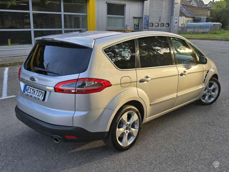 Grey Ford S-Max 2012 in Jonava, with an engine capacity of 2.20 L and mileage of 299 thousand km for 5999 €, photo 9 on AUTOMOTO.COM.LV