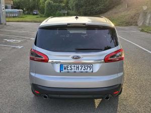 Grey Ford S-Max 2012 in Jonava, with an engine capacity of 2.20 L and mileage of 299 thousand km for 5999 €, photo 10 on AUTOMOTO.COM.LV