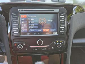 Grey Ford S-Max 2012 in Jonava, with an engine capacity of 2.20 L and mileage of 299 thousand km for 5999 €, photo 21 on AUTOMOTO.COM.LV