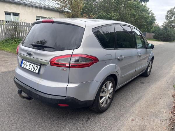 Grey Ford S-Max 2012 in Riga, with an engine capacity of 2.00 L and mileage of 253 thousand km for 5099 €, photo 6 on AUTOMOTO.COM.LV