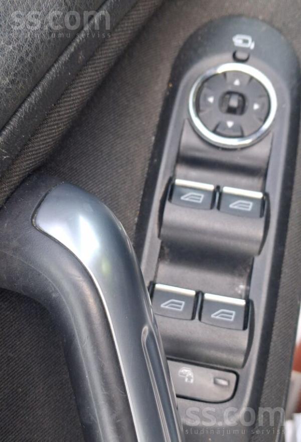 Pelēks Ford S-Max 2012 Rīga, ar dzinēja tilpumu 2.00 L un nobraukumu 340 tūkst. km par 4590 €, foto 9 vietnē AUTOMOTO.COM.LV