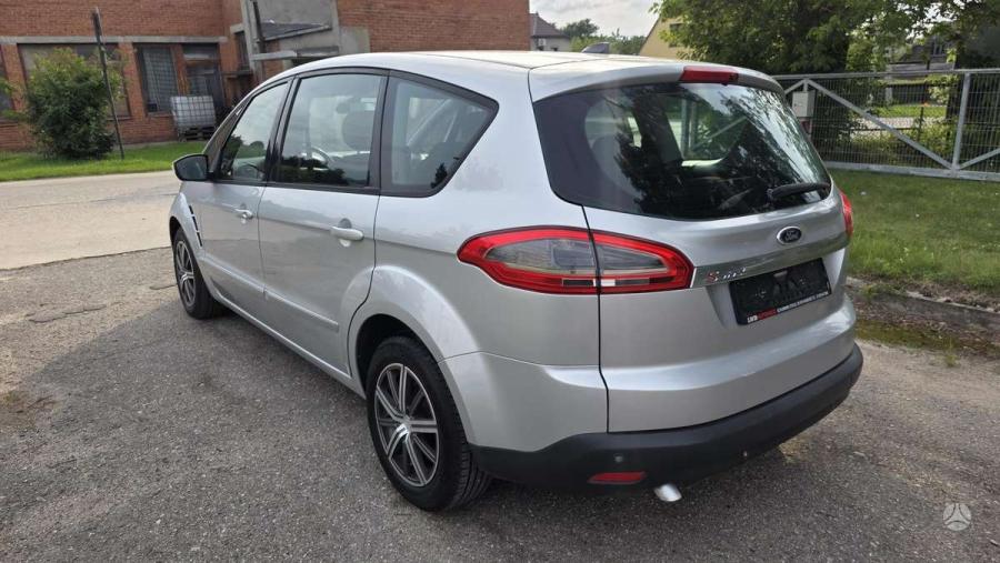 Pelēks Ford S-Max 2012 Šauļi, ar dzinēja tilpumu 2.00 L un nobraukumu 282 tūkst. km par 4850 €, foto 4 vietnē AUTOMOTO.COM.LV