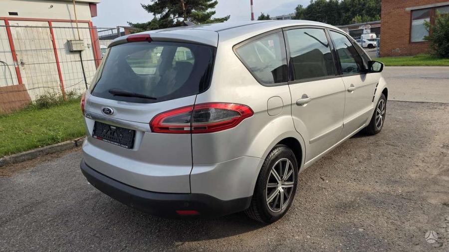 Pelēks Ford S-Max 2012 Šauļi, ar dzinēja tilpumu 2.00 L un nobraukumu 282 tūkst. km par 4850 €, foto 6 vietnē AUTOMOTO.COM.LV