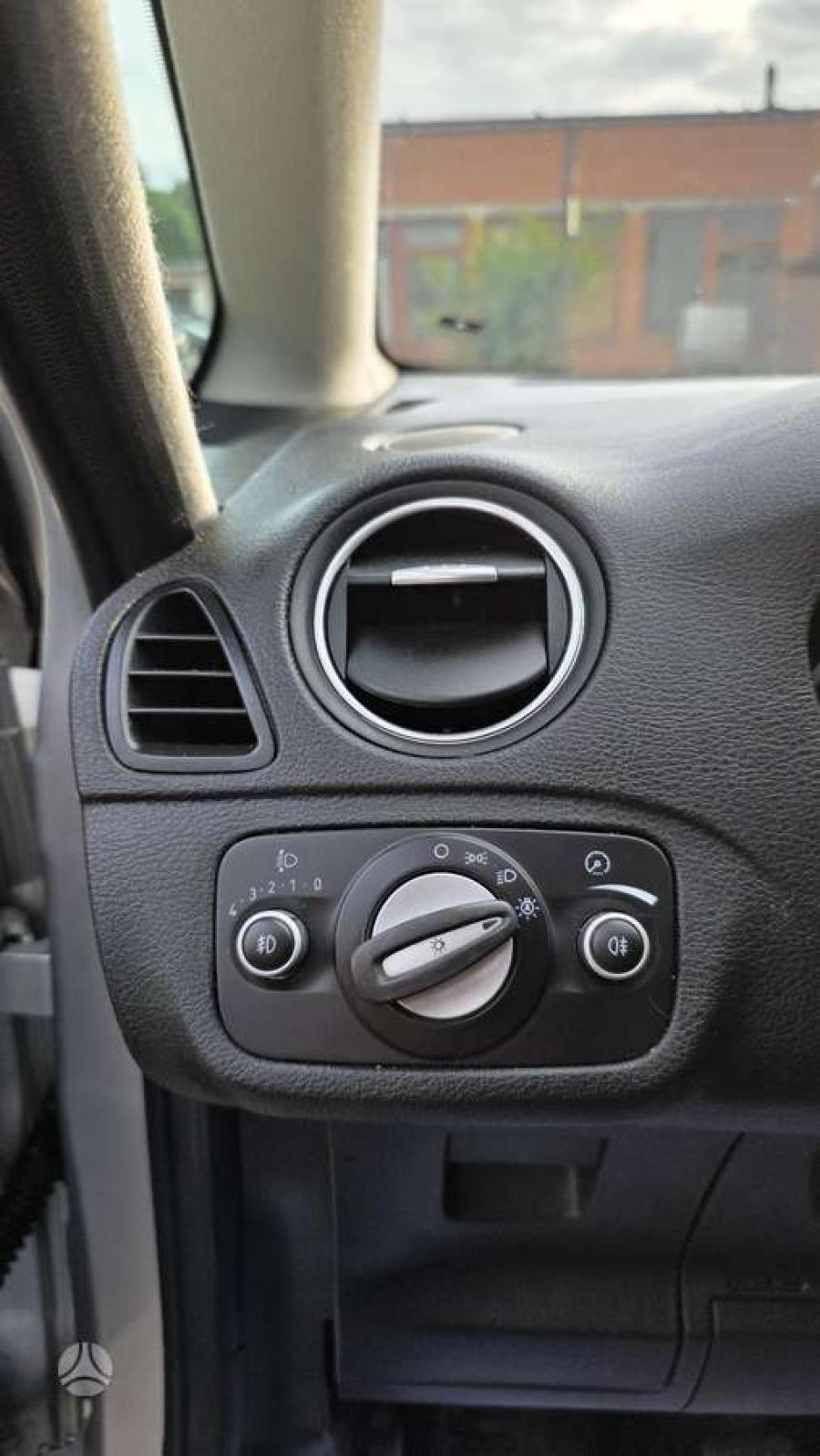 Pelēks Ford S-Max 2012 Šauļi, ar dzinēja tilpumu 2.00 L un nobraukumu 282 tūkst. km par 4850 €, foto 25 vietnē AUTOMOTO.COM.LV