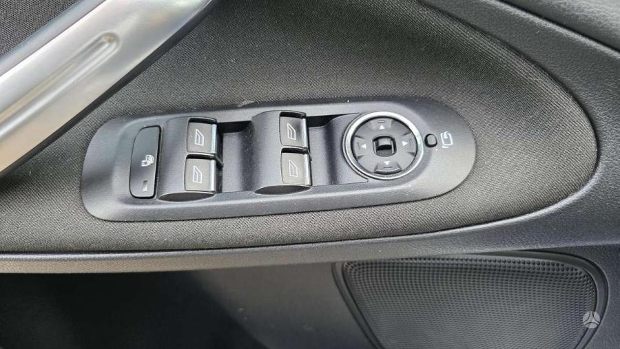 Pelēks Ford S-Max 2012 Šauļi, ar dzinēja tilpumu 2.00 L un nobraukumu 282 tūkst. km par 4850 €, foto 32 vietnē AUTOMOTO.COM.LV