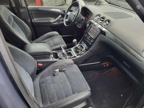 Pelēks Ford S-Max 2012 Kauņa, ar dzinēja tilpumu 2.00 L un nobraukumu 219 tūkst. km par 4650 €, foto 10 vietnē AUTOMOTO.COM.LV