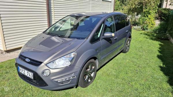 Форд С-Макс 2012 в Каунас на AUTOMOTO.COM.LV Серый Форд С-Макс 2012 в Каунас, объемом двигателя 2.00 л и пробегом 269 тыс. км за 4900 €, фото 3 на AUTOMOTO.COM.LV