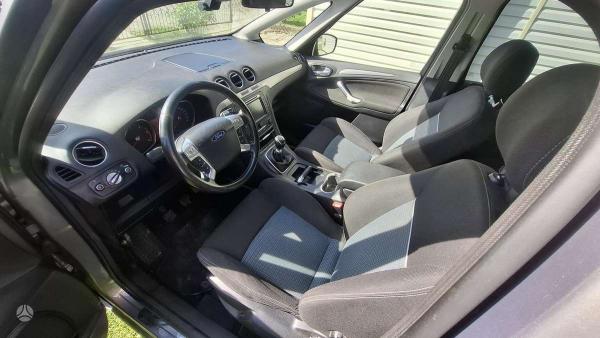 Форд С-Макс 2012 в Каунас на AUTOMOTO.COM.LV Серый Форд С-Макс 2012 в Каунас, объемом двигателя 2.00 л и пробегом 269 тыс. км за 4900 €, фото 9 на AUTOMOTO.COM.LV