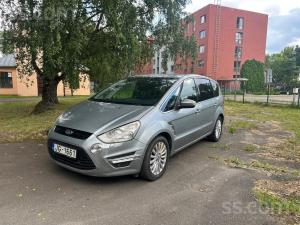 Pelēks Ford S-Max 2013 Rīga, ar dzinēja tilpumu 2.00 L un nobraukumu 451 tūkst. km par 2650 €, foto  vietnē AUTOMOTO.COM.LV