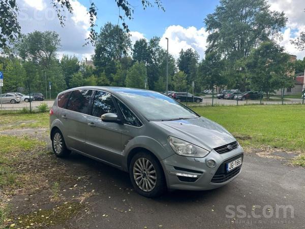 Pelēks Ford S-Max 2013 Rīga, ar dzinēja tilpumu 2.00 L un nobraukumu 451 tūkst. km par 2650 €, foto 2 vietnē AUTOMOTO.COM.LV