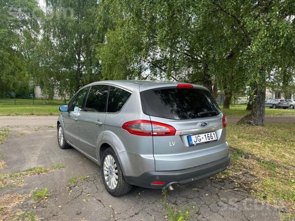 Pelēks Ford S-Max 2013 Rīga, ar dzinēja tilpumu 2.00 L un nobraukumu 451 tūkst. km par 2650 €, foto 3 vietnē AUTOMOTO.COM.LV