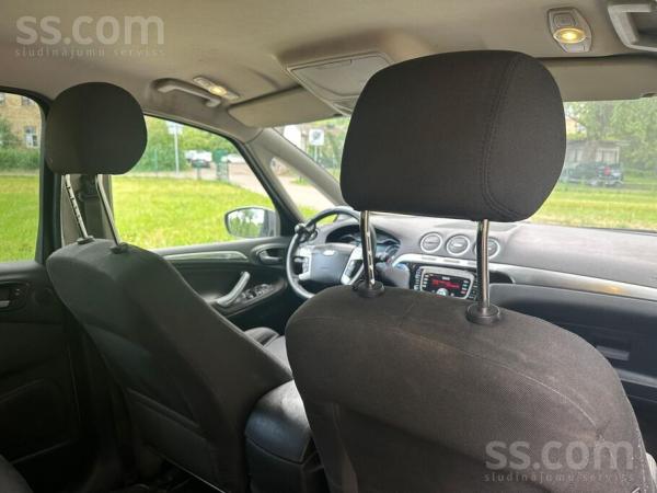 Pelēks Ford S-Max 2013 Rīga, ar dzinēja tilpumu 2.00 L un nobraukumu 451 tūkst. km par 2650 €, foto 5 vietnē AUTOMOTO.COM.LV