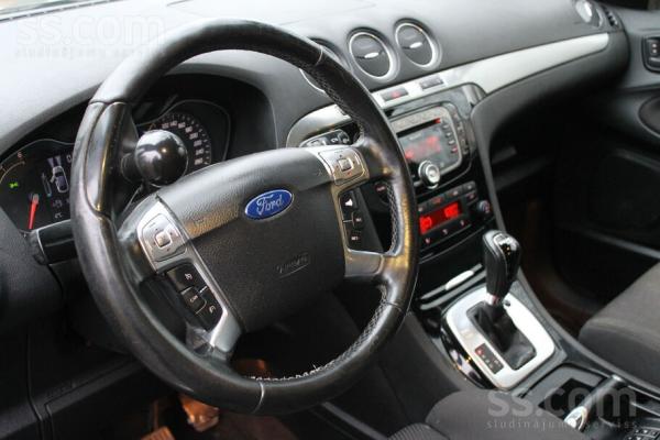 Pelēks Ford S-Max 2013 Rīga, ar dzinēja tilpumu 2.00 L un nobraukumu 451 tūkst. km par 2650 €, foto 7 vietnē AUTOMOTO.COM.LV
