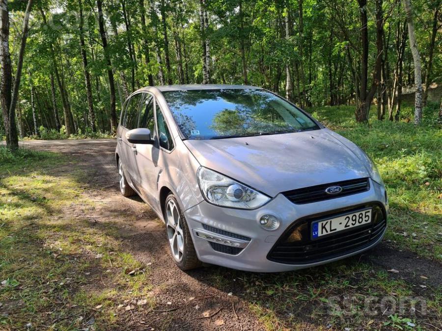 Pelēks Ford S-Max 2013 Rīga, ar dzinēja tilpumu 2.00 L un nobraukumu 245 tūkst. km par 7000 €, foto 3 vietnē AUTOMOTO.COM.LV