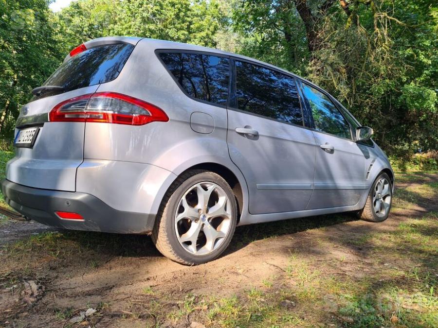 Pelēks Ford S-Max 2013 Rīga, ar dzinēja tilpumu 2.00 L un nobraukumu 245 tūkst. km par 7000 €, foto 4 vietnē AUTOMOTO.COM.LV