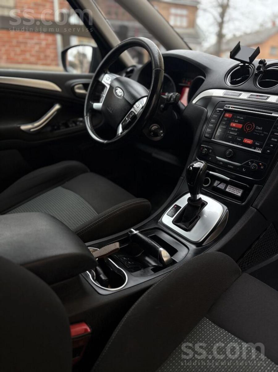 Pelēks Ford S-Max 2013 Kuldīga, ar dzinēja tilpumu 2.00 L un nobraukumu 0 tūkst. km par 4500 €, foto 8 vietnē AUTOMOTO.COM.LV