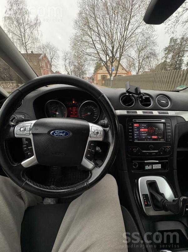 Grey Ford S-Max 2013 in Kuldiga, with an engine capacity of 2.00 L and mileage of 0 thousand km for 4500 €, photo 10 on AUTOMOTO.COM.LV