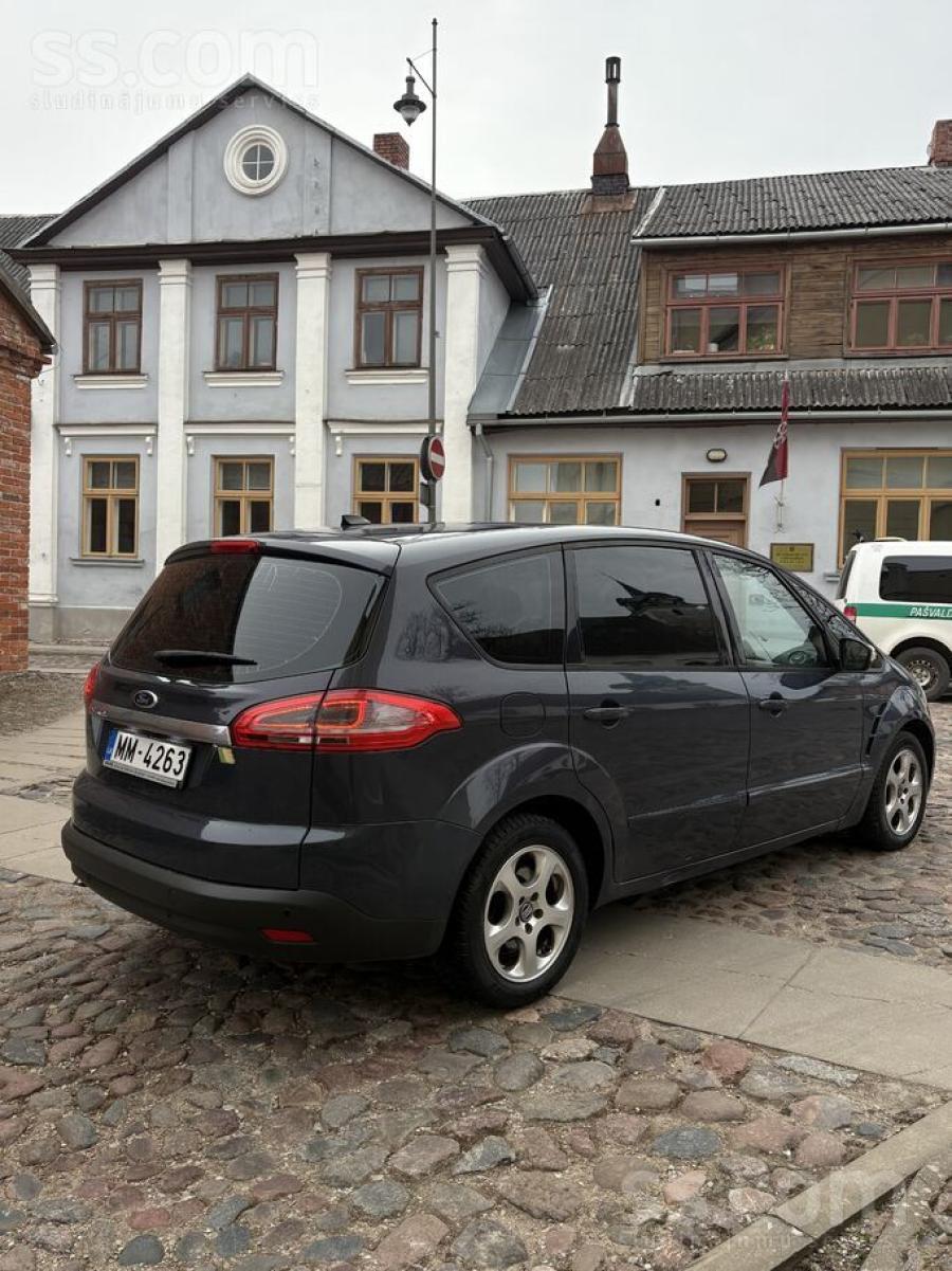 Pelēks Ford S-Max 2013 Kuldīga, ar dzinēja tilpumu 2.00 L un nobraukumu 0 tūkst. km par 4500 €, foto 13 vietnē AUTOMOTO.COM.LV