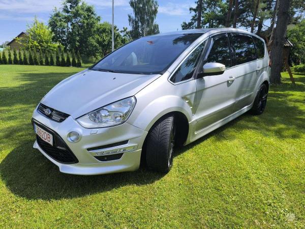 Pelēks Ford S-Max 2013 Birštonas, ar dzinēja tilpumu 2.18 L un nobraukumu 353 tūkst. km par 5700 €, foto 3 vietnē AUTOMOTO.COM.LV