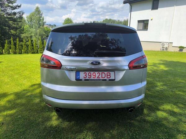 Pelēks Ford S-Max 2013 Birštonas, ar dzinēja tilpumu 2.18 L un nobraukumu 353 tūkst. km par 5700 €, foto 4 vietnē AUTOMOTO.COM.LV