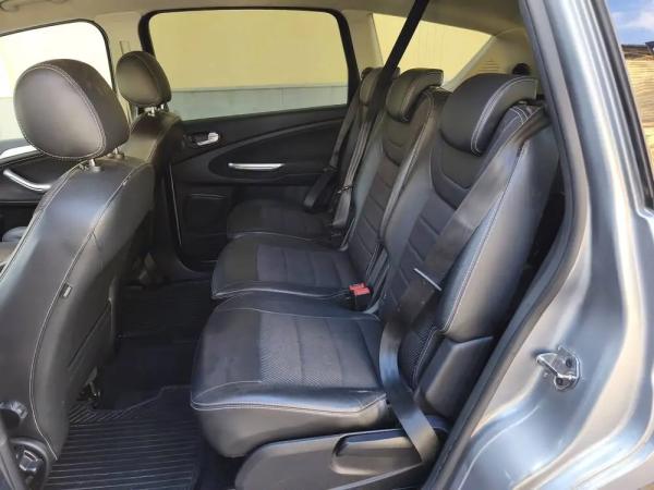 Pelēks Ford S-Max 2013 Jelgava, ar dzinēja tilpumu 2.00 L un nobraukumu 277 tūkst. km par 3490 €, foto 10 vietnē AUTOMOTO.COM.LV