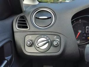 Pelēks Ford S-Max 2013 Kuldīga, ar dzinēja tilpumu 2.00 L un nobraukumu 217 tūkst. km par 6700 €, foto 20 vietnē AUTOMOTO.COM.LV