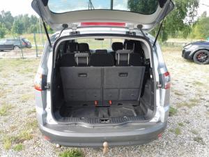 Grey Ford S-Max 2013 in Riga, with an engine capacity of 2.00 L and mileage of 217 thousand km for 6700 €, photo 8 on AUTOMOTO.COM.LV
