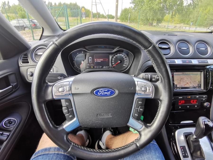 Grey Ford S-Max 2013 in Riga, with an engine capacity of 2.00 L and mileage of 217 thousand km for 6700 €, photo 12 on AUTOMOTO.COM.LV