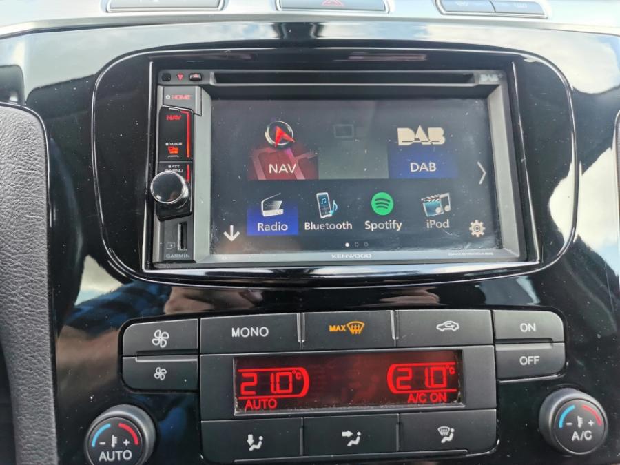 Grey Ford S-Max 2013 in Riga, with an engine capacity of 2.00 L and mileage of 217 thousand km for 6700 €, photo 22 on AUTOMOTO.COM.LV