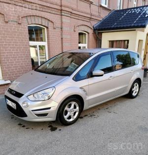 Pelēks Ford S-Max 2013 Liepāja, ar dzinēja tilpumu 2.00 L un nobraukumu 322 tūkst. km par 4900 €, foto  vietnē AUTOMOTO.COM.LV