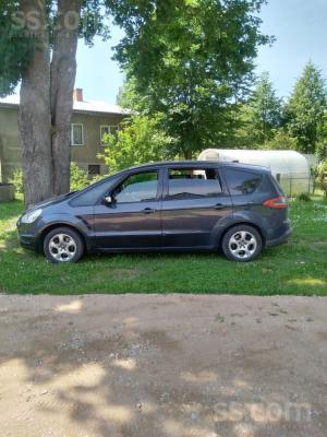 Pelēks Ford S-Max 2013 Kuldīga, ar dzinēja tilpumu 2.00 L un nobraukumu 278 tūkst. km par 1950 €, foto 3 vietnē AUTOMOTO.COM.LV