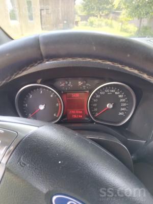 Pelēks Ford S-Max 2013 Kuldīga, ar dzinēja tilpumu 2.00 L un nobraukumu 278 tūkst. km par 1950 €, foto 4 vietnē AUTOMOTO.COM.LV