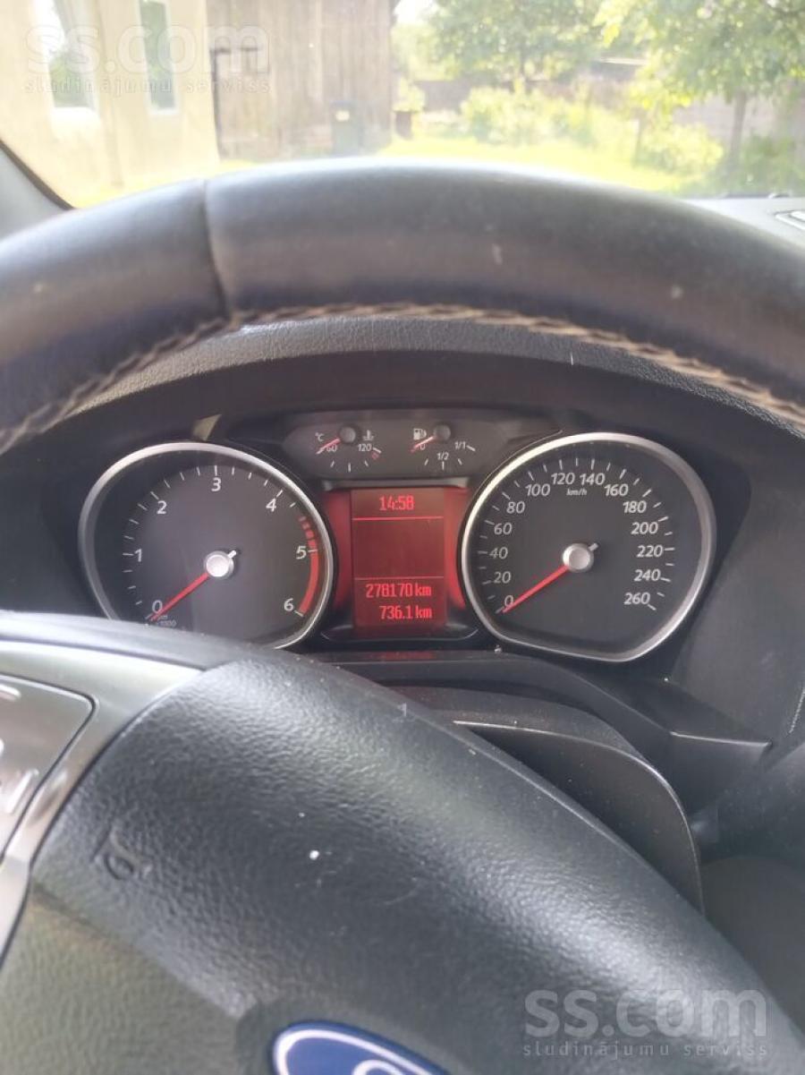 Pelēks Ford S-Max 2013 Kuldīga, ar dzinēja tilpumu 2.00 L un nobraukumu 278 tūkst. km par 1950 €, foto 4 vietnē AUTOMOTO.COM.LV