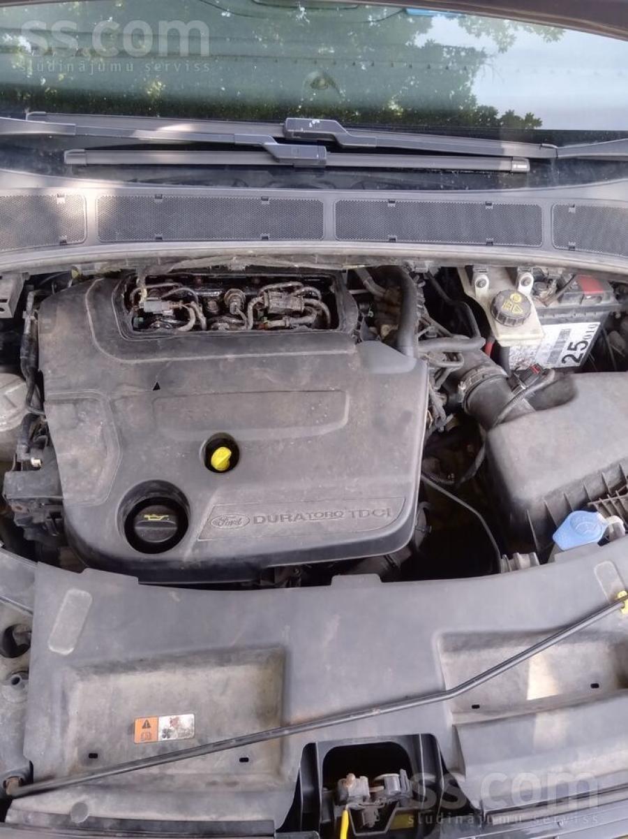 Pelēks Ford S-Max 2013 Kuldīga, ar dzinēja tilpumu 2.00 L un nobraukumu 278 tūkst. km par 1950 €, foto 6 vietnē AUTOMOTO.COM.LV
