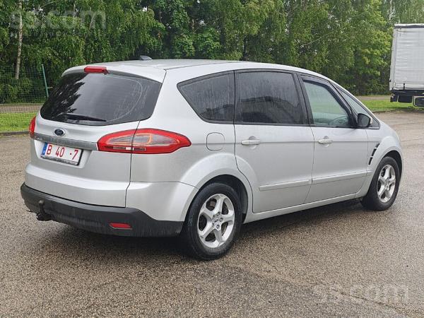 Grey Ford S-Max 2013 in Tukums, with an engine capacity of 2.00 L and mileage of 322 thousand km for 3590 €, photo 4 on AUTOMOTO.COM.LV