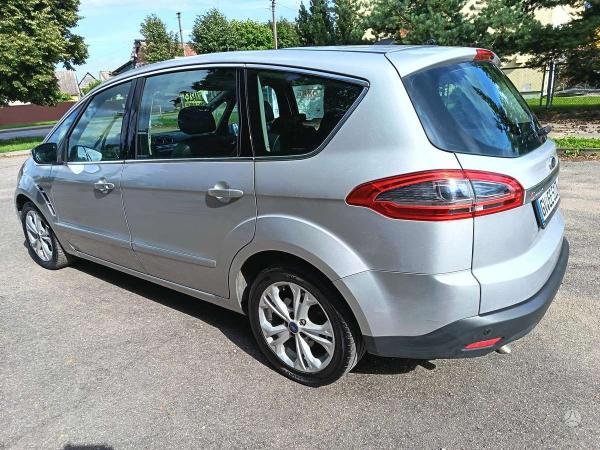 Pelēks Ford S-Max 2013 Radviliškis, ar dzinēja tilpumu 2.00 L un nobraukumu 329 tūkst. km par 4750 €, foto 3 vietnē AUTOMOTO.COM.LV